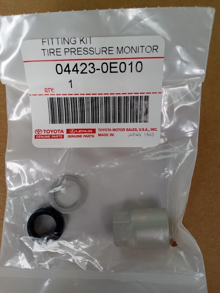 Toyota OEM TPMS Tire Pressure Monitor Kits 044230E010 NIP (2 kits for ...