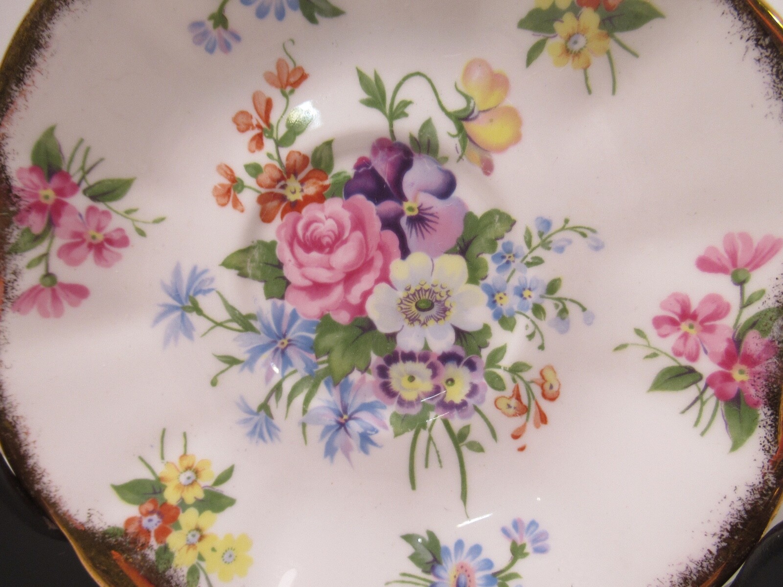 ROYAL ALBERT ENG CHINA TEA CUP&SAUCER WHITE WI PINK ROSES HEAVY GOLD ...