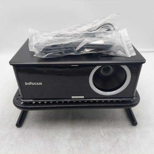 InFocus IN2114 DLP Projector - Lamp Hours 1084 - | eBay