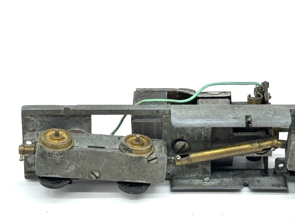 Hobby Town EMC F-7 Diesel Chassis/Frame And Motor For Repair HO Scale ...