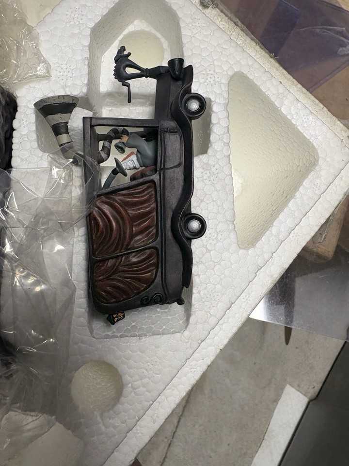 Hawthorne Disney Village Nightmare Before Christmas Town Hall w Mayors ...