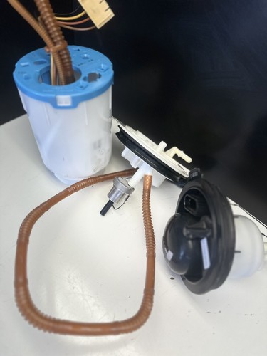 2011-2018 Porsche cayenne turbo - Right-Left In-Tank FUEL PUMP ...