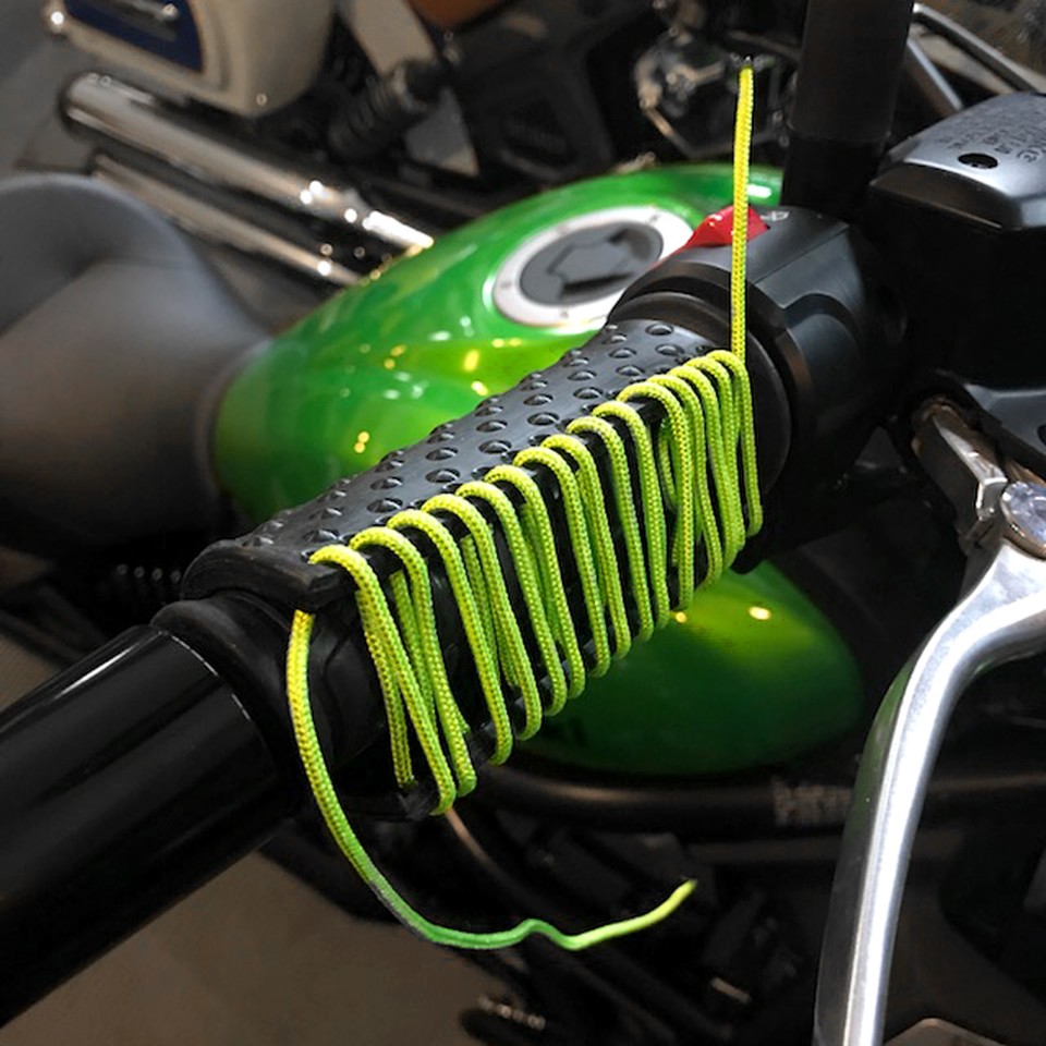 Better than Leather Motorcycle Hand Grip Throttle Covers Wraps - Frog ...