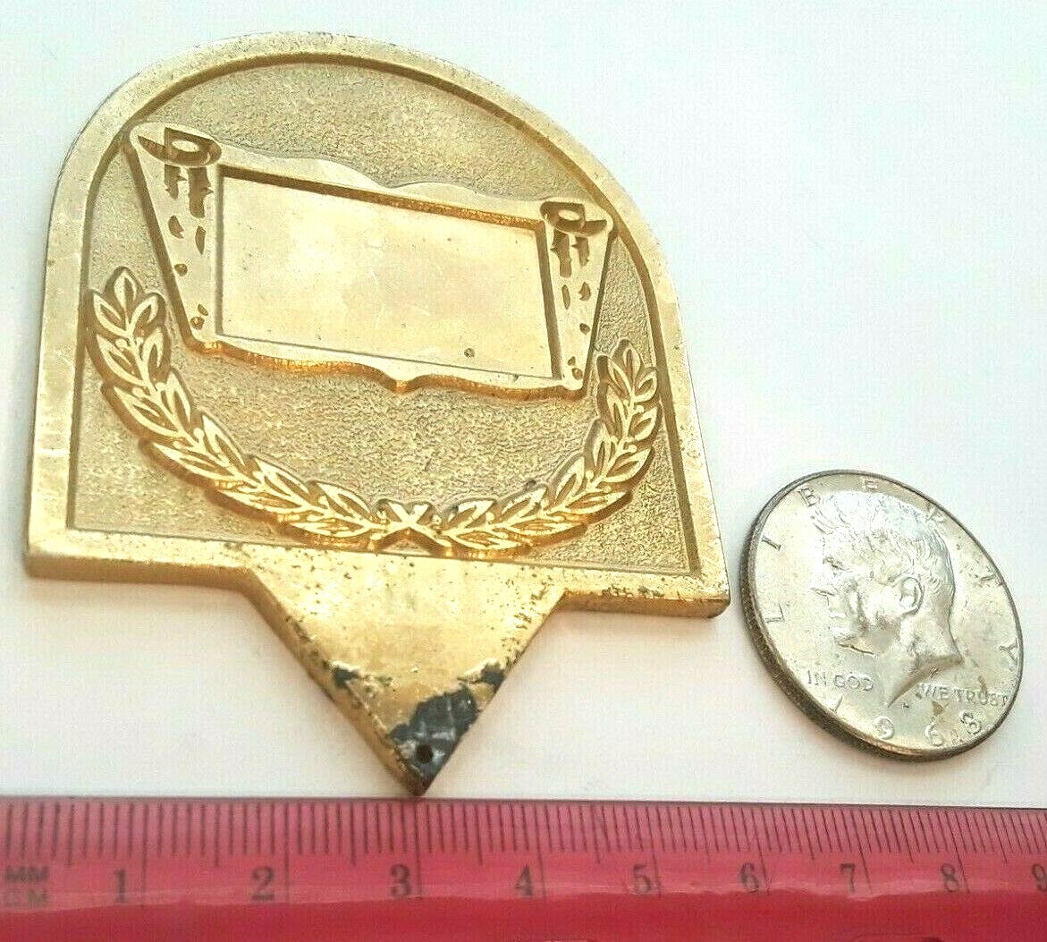 MEDALLON DEPORTE 1ER LUGAR MUNICIPIO ARECIBO ALCALDE DR ANGEL ROMAN ...