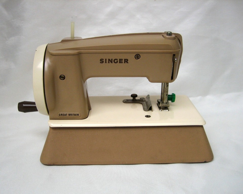 Singer Hand Crank Vintage Mini Sewing Machine | eBay