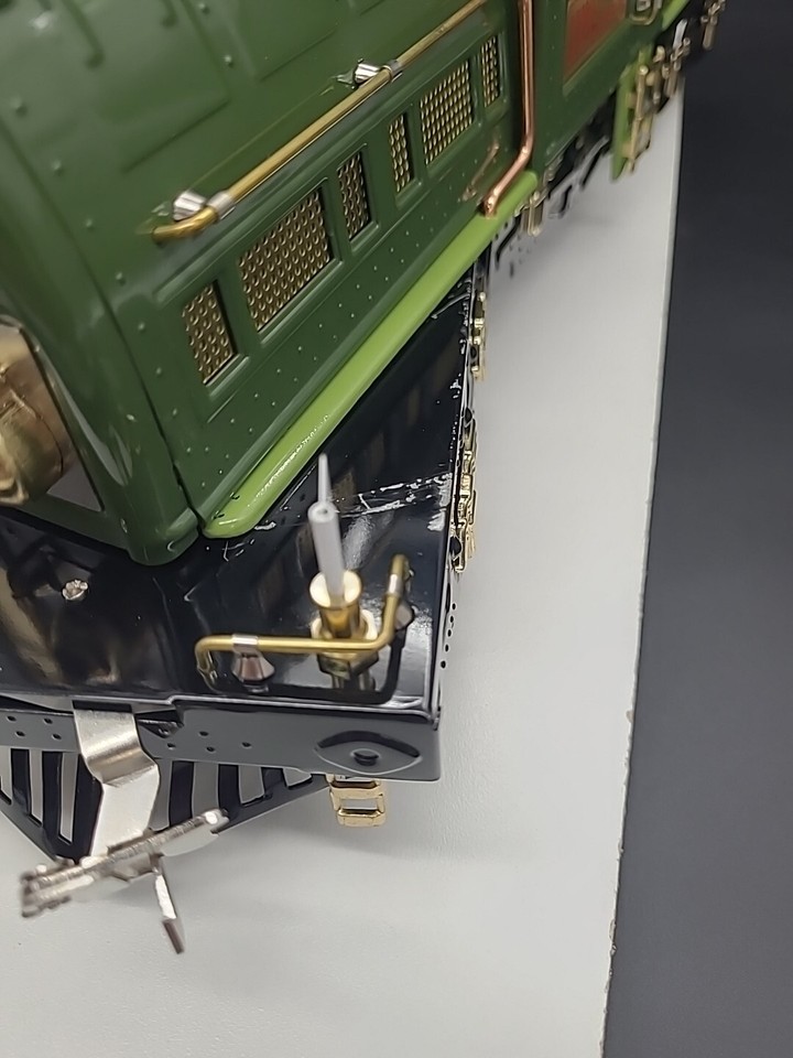 Lionel 6-13102 Standard Gauge Classics 381E Locomotive Two tone green ...