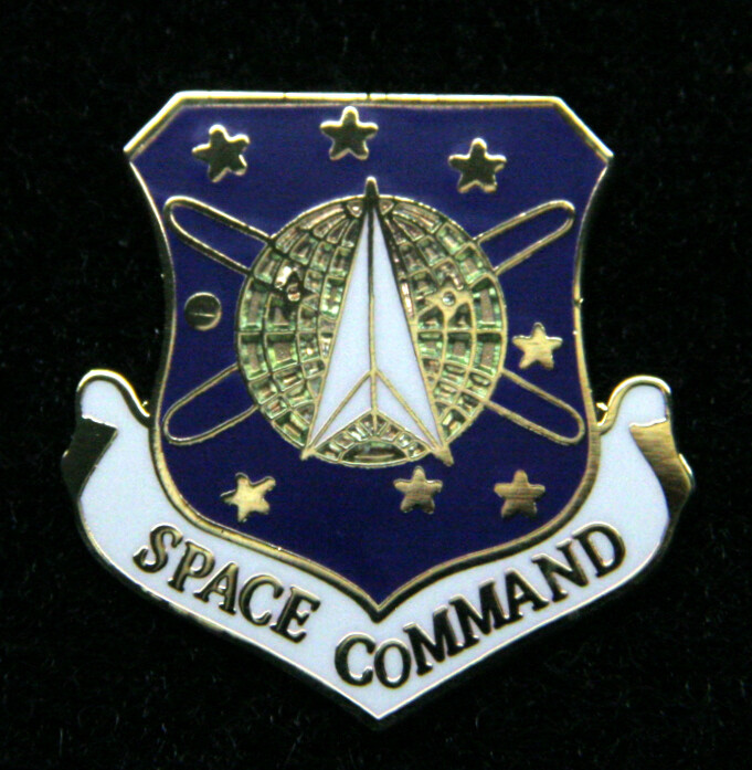 US AIR FORCE SPACE Command AFSC LAPEL HAT PIN UP PETERSON AFB USAF ...