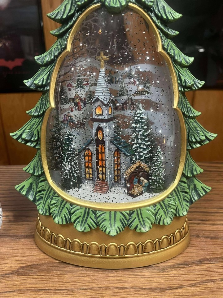 HOLIDAY TRADITIONS GLITTER TREE SNOW GLOBE BY VALERIE CAROLERS PARR ...