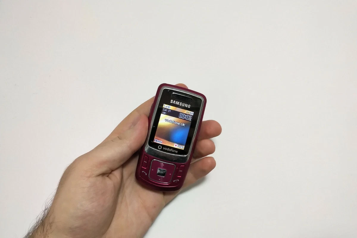 Samsung Phone Slide Out