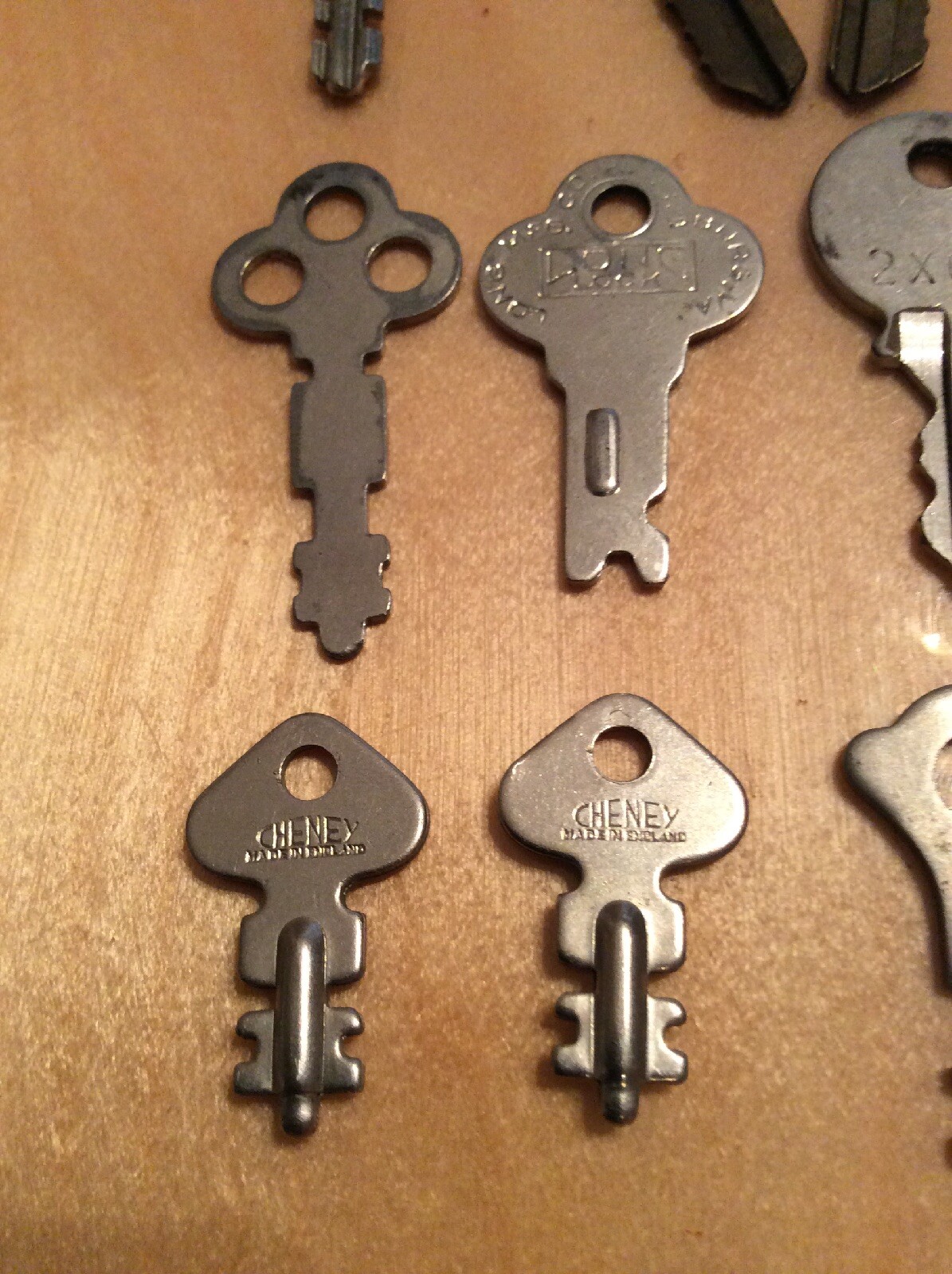 VTG Antique LOT Old KEYS Presto CHENEY National MASTER Sewing Machine ...