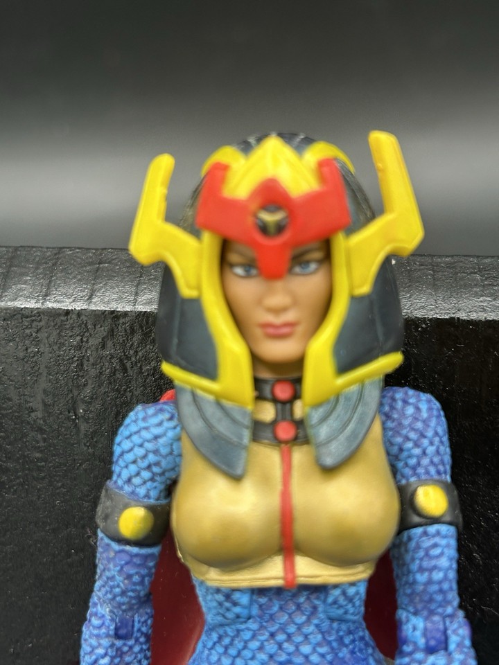 DC Universe Classics Big Barda W/Helmet 6.5" New Gods Atom Smasher Wave ...