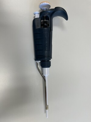 Gilson P100 Pipetman Pipette 10-100µL | eBay