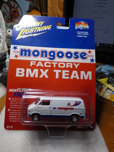 Johnny Lightning Pop Culture Mongoose Factory BMX Team 1977 Dodge Van ...