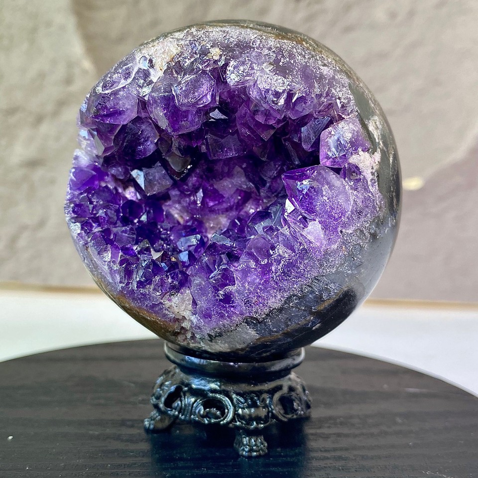 Amethyst Geode Cluster - Open Sphere Crystal Display Specimen - 472G | eBay