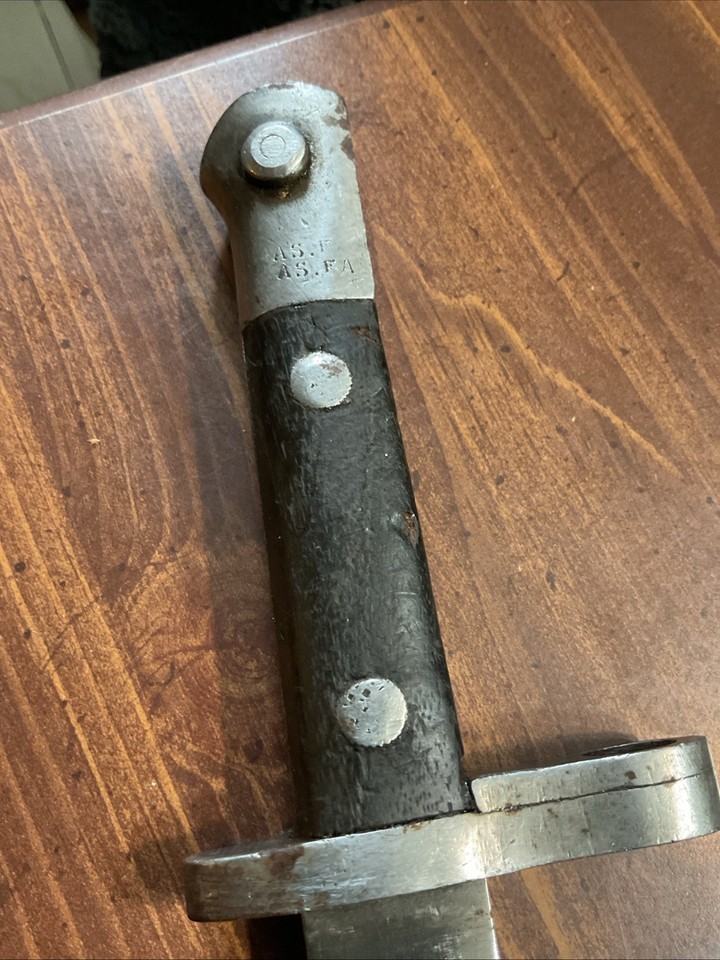 US WW2 Military Bayonet Knife With Serial Number 28903 WW2 Bayonet ...