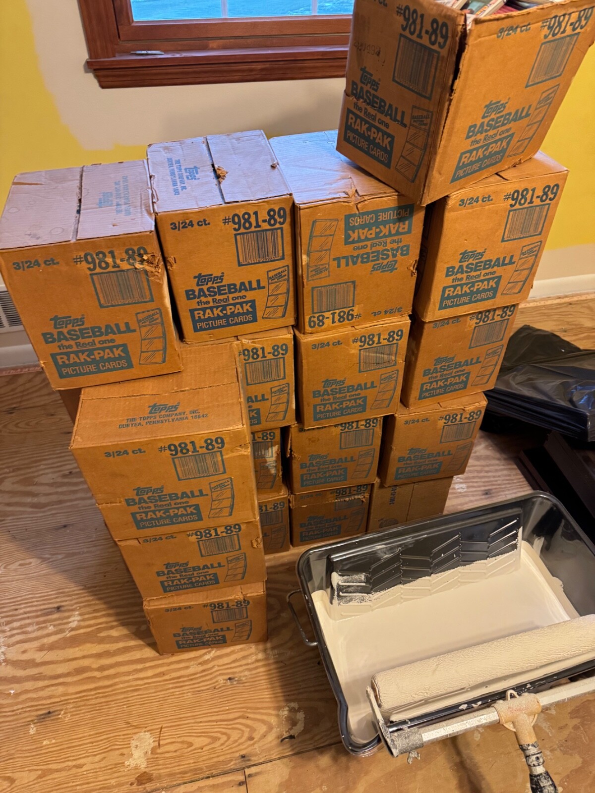 12 Cases Factory Sealed + 1 unsealed 1989 TOPPS BASEBALL RAK-PAK RACK ...