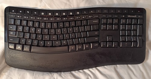 Microsoft Wireless Comfort Keyboard 5050. Model# 1728 | eBay
