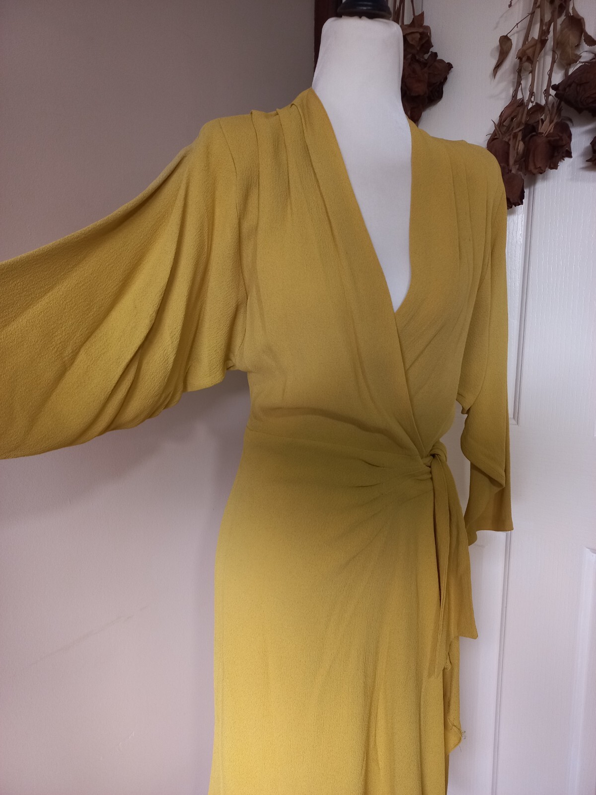 Vintage 1940s Rare True Chartreuse Padded Shoulders Wrap Bombshell ...