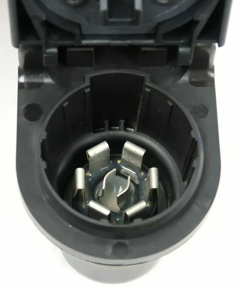 2020-2022 Silverado Sierra Hitch Receptacle 13526856 7 Pin w/ Dual ...