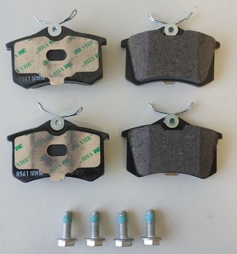 New Genuine OEM Volkswagen/Audi Disc Brake Pad Set 4B0-698-451 | eBay