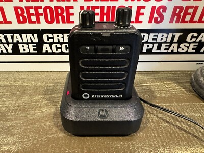 Motorola Minitor VI 406-430 MHZ UHF 5 Channel Page W Charger & Battery ...