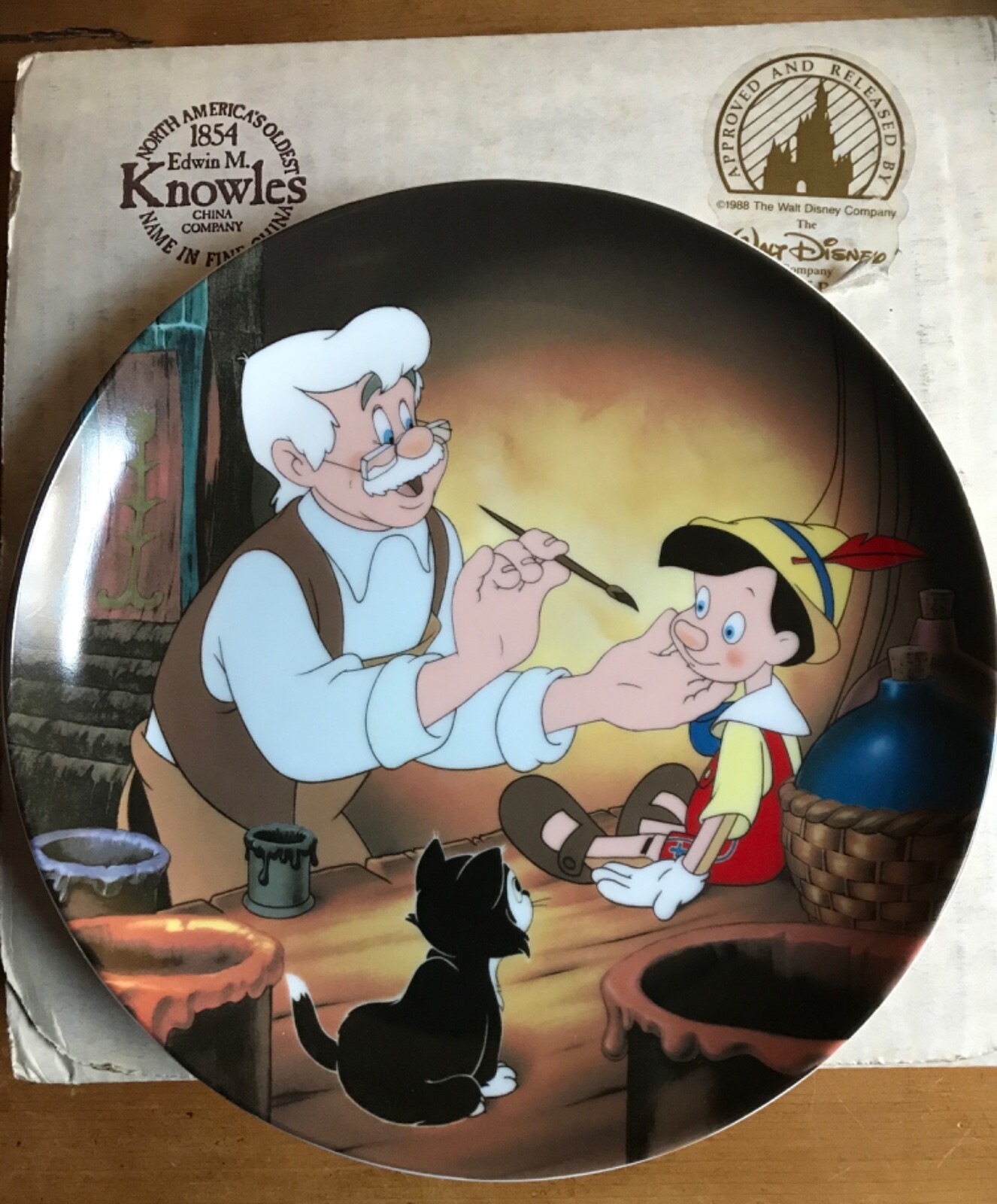 Disney Geppetto Creates Pinocchio Plate Knowles First Issue w/COA ...