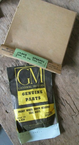 NOS 1960 61 Chevrolet Truck C10 Front Wheel Inner Bearing Felt Seal GM ...