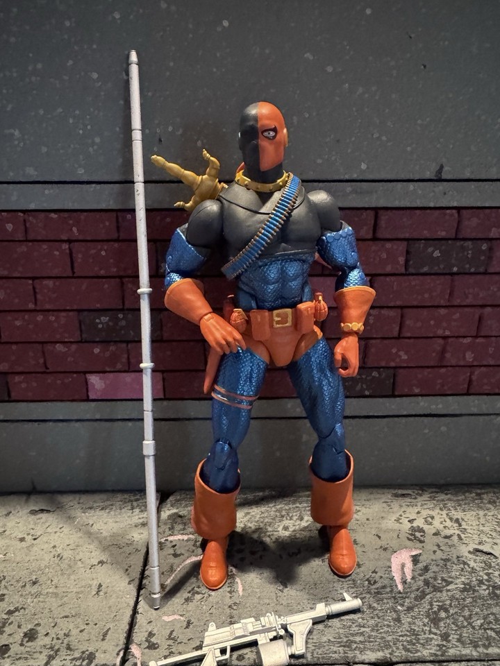 DC Collectibles DC Icons Deathstroke Slade Wilson Action Figure | eBay