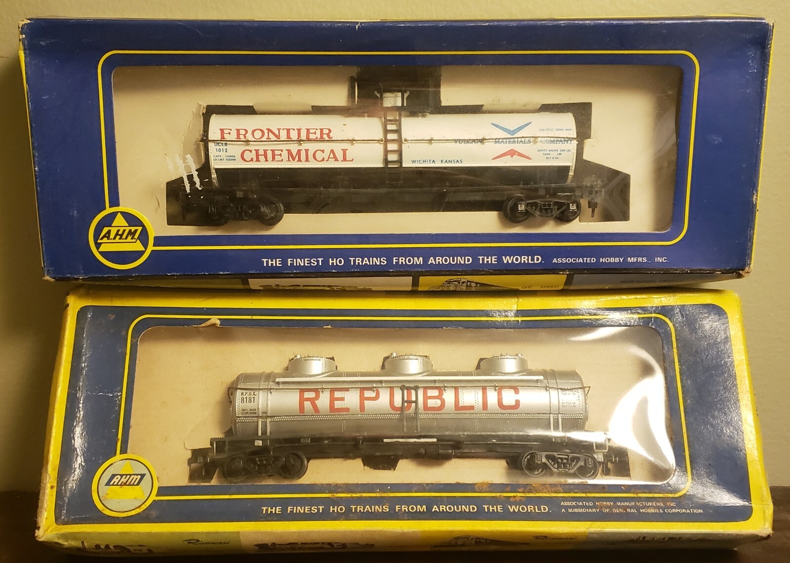 Two Vintage AHM HO Gauge Tank Cars Frontier Chemical & Republic | eBay
