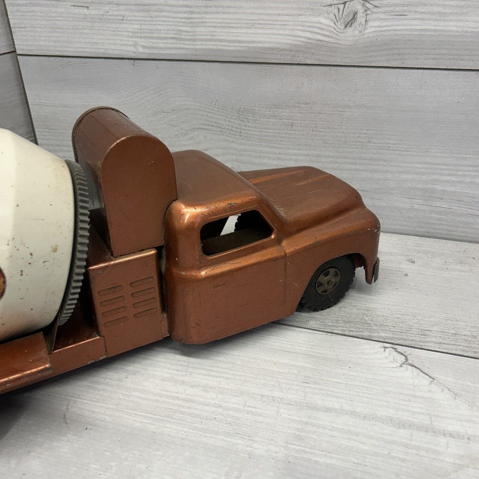 VINTAGE STRUCTO TOYS READY MIX CEMENT CONCRETE MIXER TRUCK PRESSED ...
