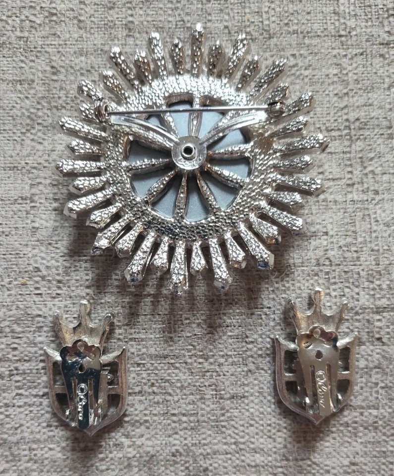 Vtg. Coro Enamel Heraldic Coat of Arms Shield Lion Pin W/ Clip-on ...