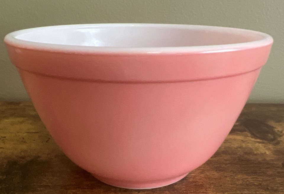 Vintage Pyrex 401 Pink 1.5 Pt Mixing Bowl | eBay