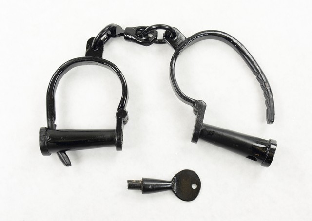 Medieval Dungeon Shackles Manacles Hand Cuffs Functional Replica | eBay