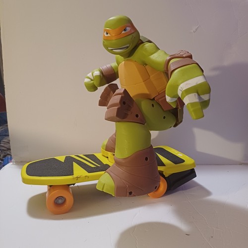 Teenage Mutant Ninja Turtles 14” Skateboard Michelangelo Mikey Figure ...