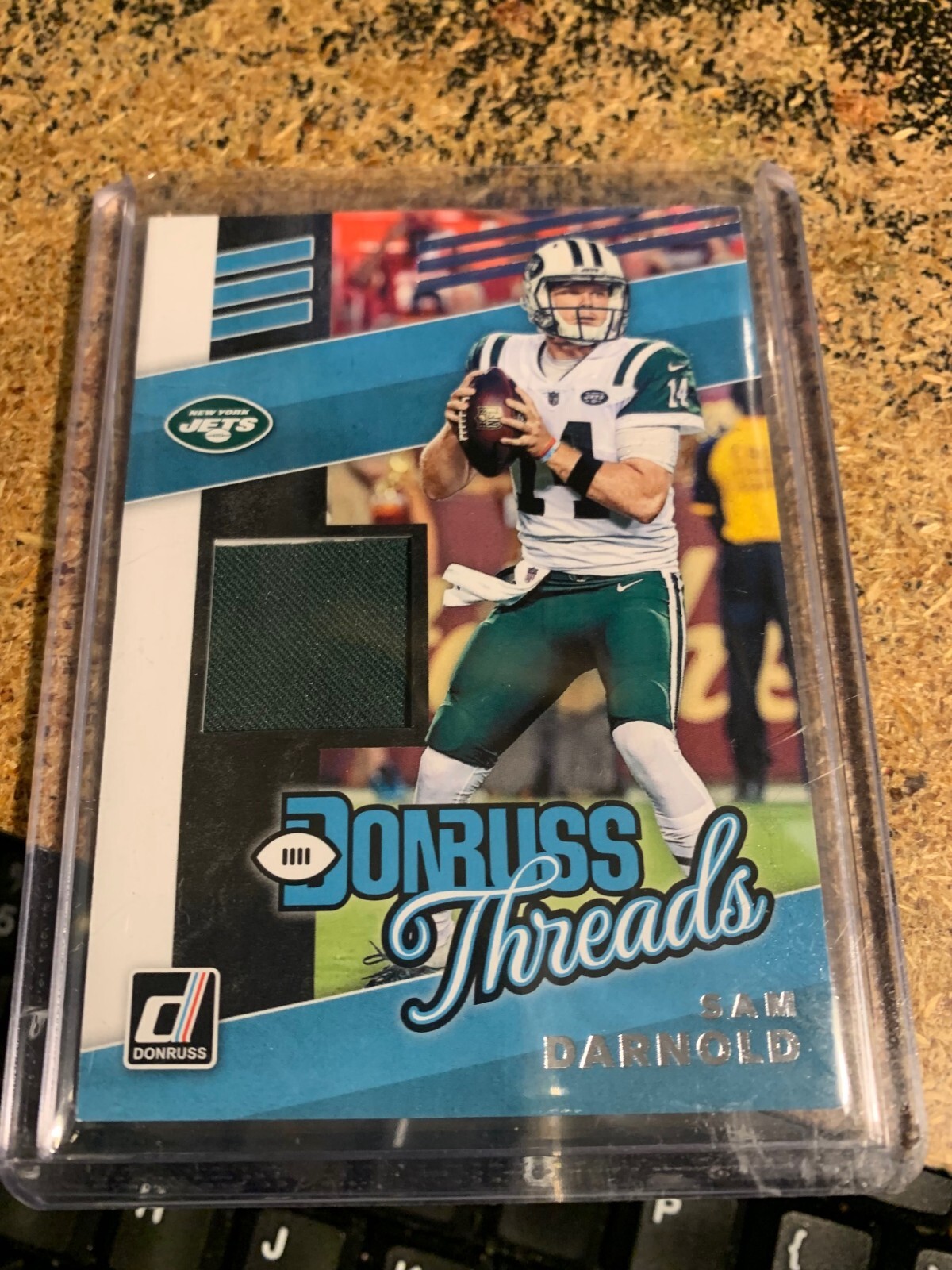 2019 PANINI DONRUSS THREADS SAM DARNOLD JERSEY CARD GREEN ~ #T-12 | eBay