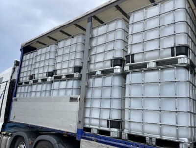1000lt Food Grade ibc water tank containers PROFESSIONALLY CLEANED. See ...