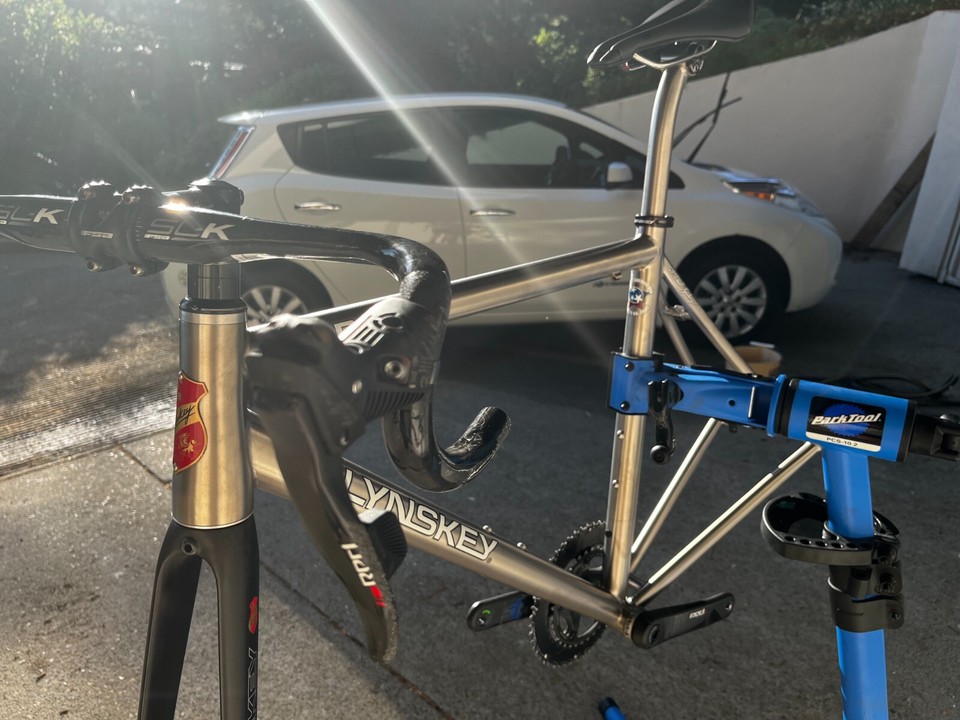 Medium Lynskey r240 titanium Sram Red 22 Etap Zipp 30 wheels | eBay