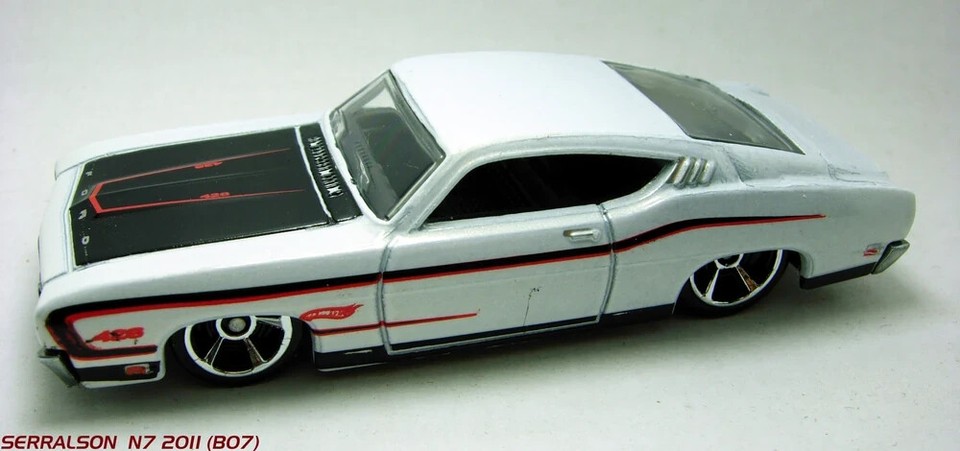 Hot Wheels 2002 AUTOZONE x2,2010 X3, 2001 8 MIB NEW CARS! MUST SEE ...