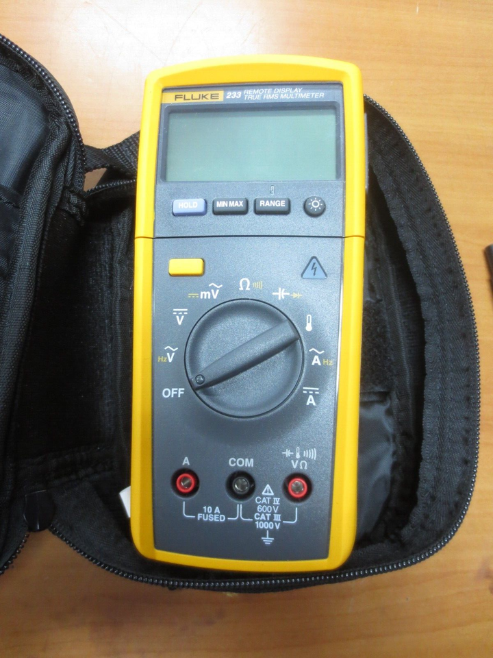 Fluke 233/A Remote Display Digital Multimeter with case and leads ...