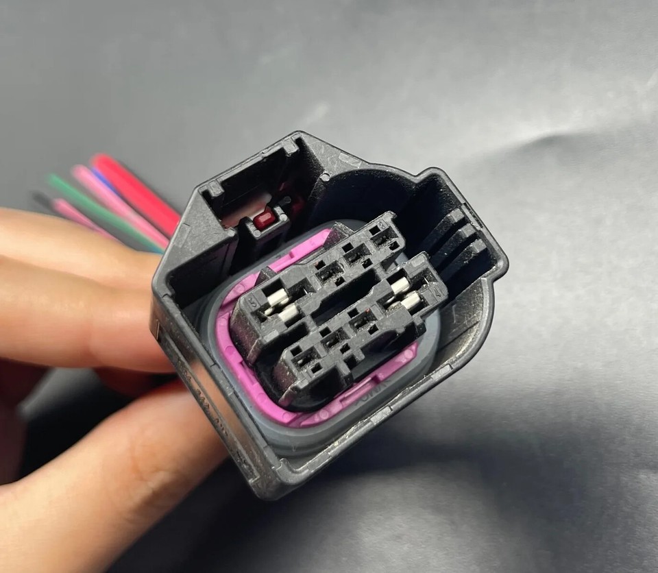 4K8973708 for Volkswagen Audi A4L Q5 A6L Q3 Q7 A3 new headlight plug | eBay