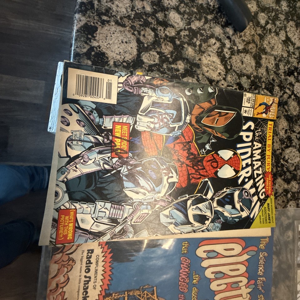 LOT OF 13 COMIC BOOKS - MARVEL, DC, Indy- bronze to modern Old Comic ...