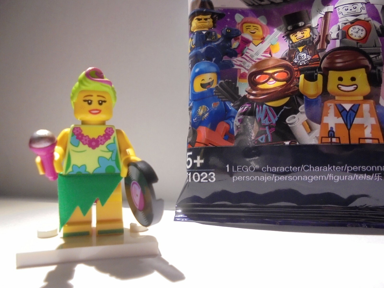LEGO Minifigure - Series The lego Movie 2 - Hula Lula | eBay UK