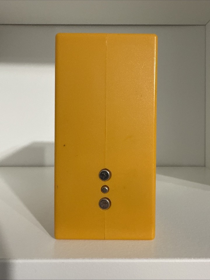 Radica Cube World BLOCK BASH Yellow Electronic Toy Game **SEE ...