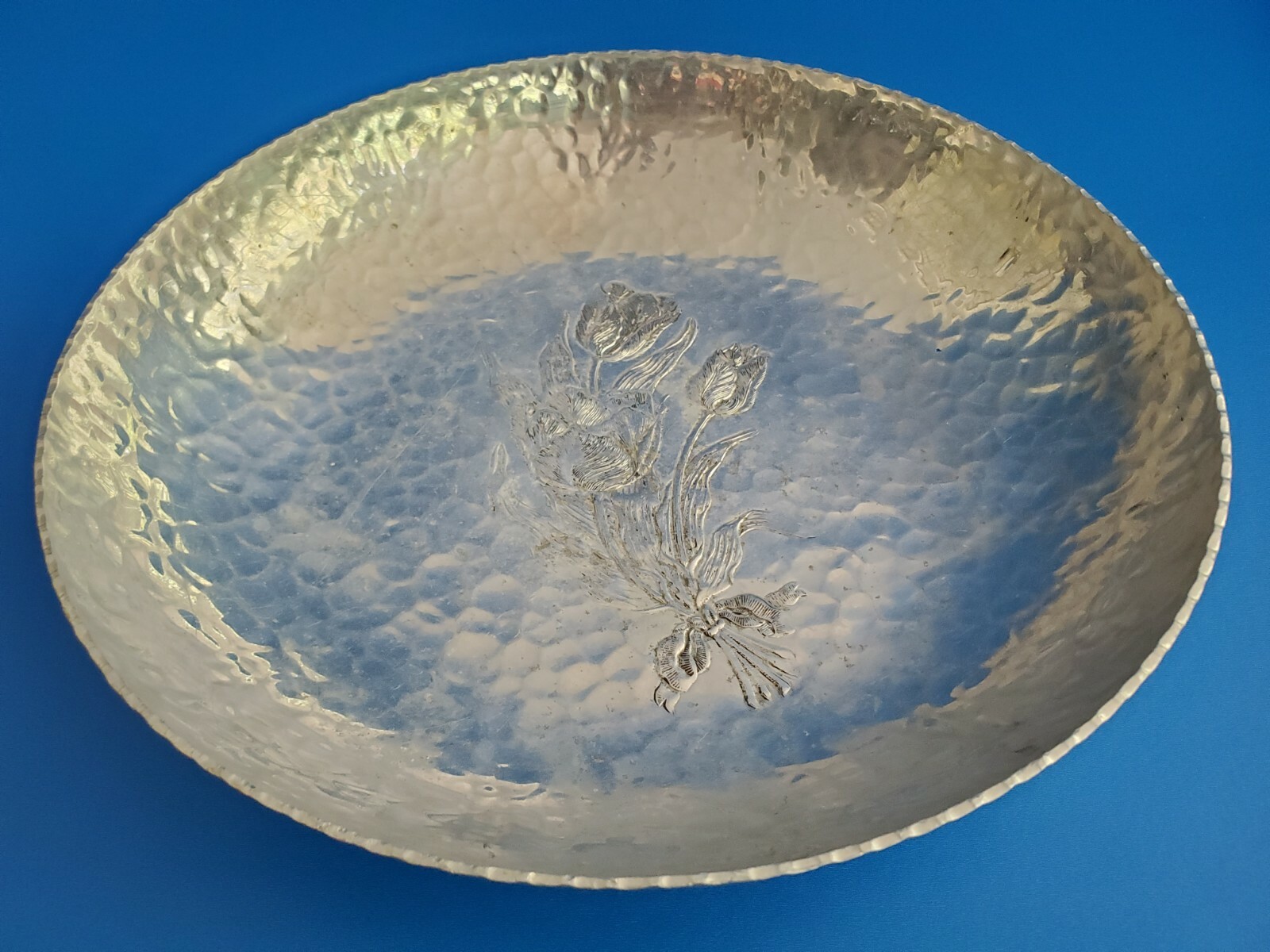 Vintage Rodney Kent Silver Co. Hand Wrought Aluminum 10" Bowl #422 | eBay