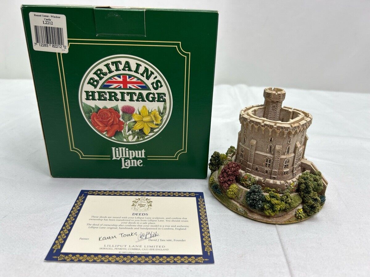 Lilliput Lane Britain's Heritage ROUND TOWER - WINDSOR Lilliput Lane Britain's Heritage ROUND TOWER - WINDSOR