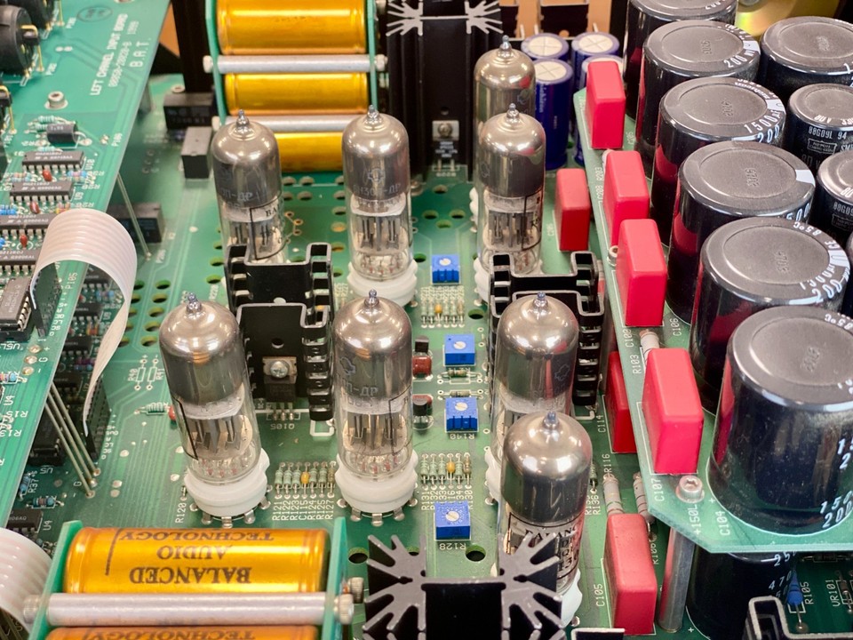 Balanced Audio Technology (BAT) VK-50SE Tube Preamplifier XLR in ...