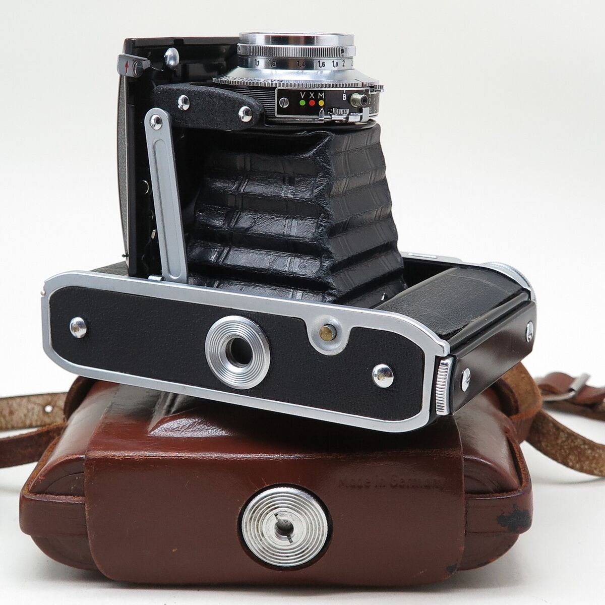 Voigtländer Perkeo E III w/Skopar f/3.5 80mm - Accs. - Fine Voigtländer Perkeo E III w/Skopar f/3.5 80mm - Accs. - Fine