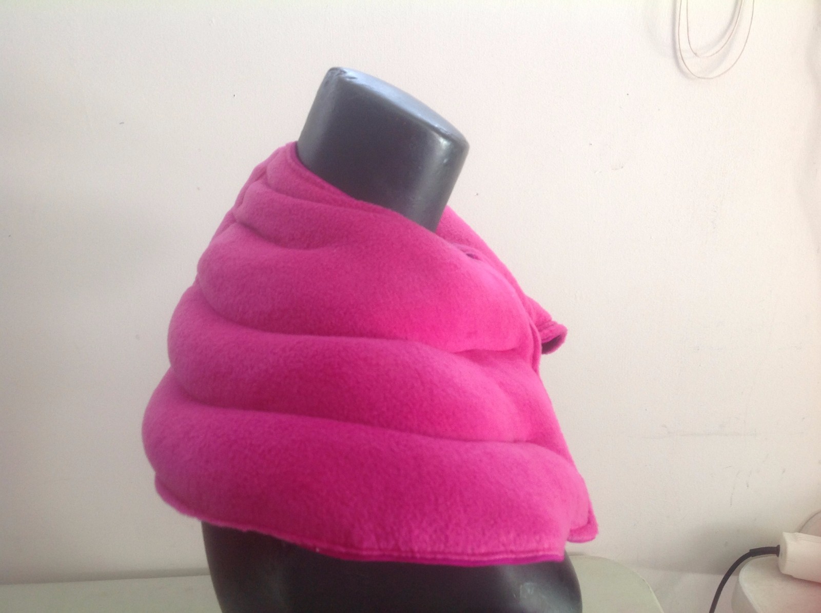 Heat / Wheat Shoulder Wheat Bag, for aching neck back & shoulders ...