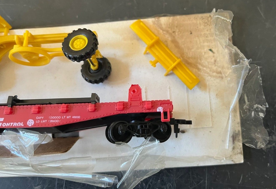 Vintage AHM #96970 HO Scale Highway Road Grader Complete With 51 FT ...