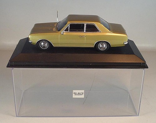 Minichamps 1/43 Opel Rekord C goldgrünmetallic in Plexi Box #6152 | eBay.de